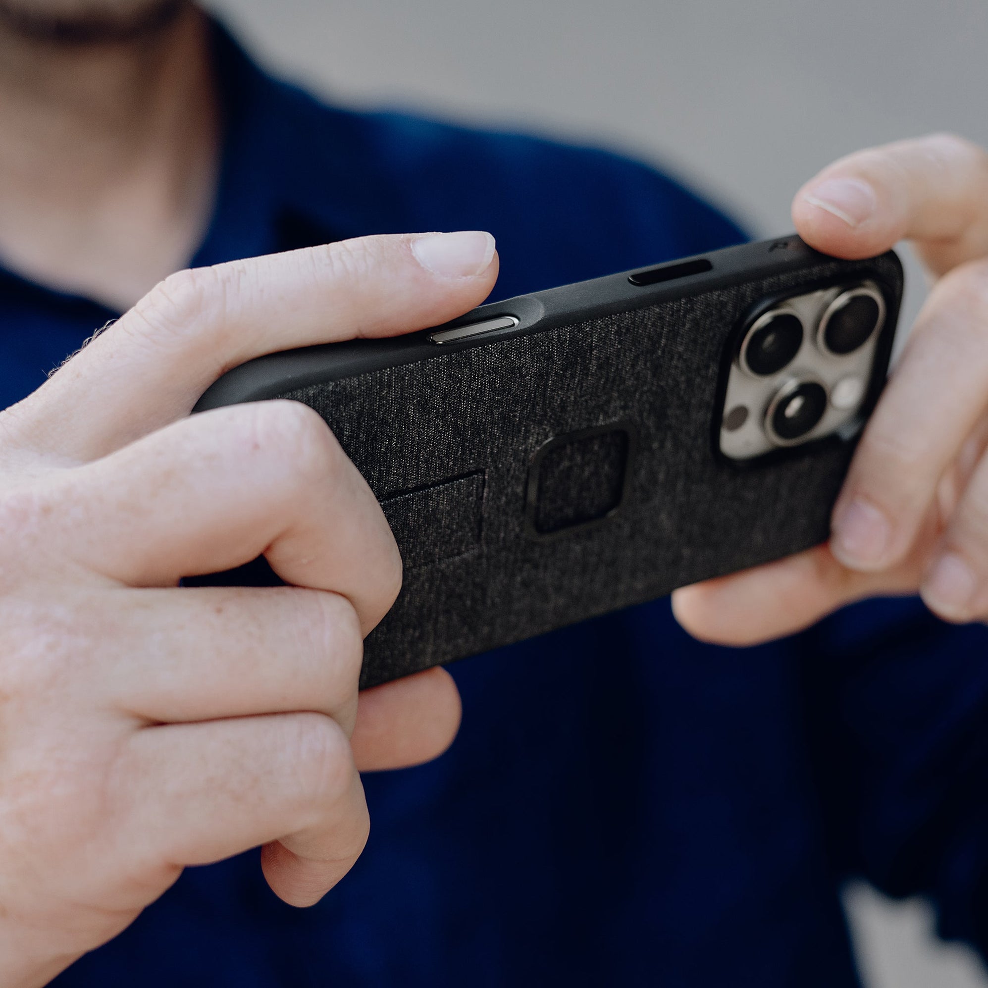 Everyday Loop Case | iPhone 16 Pro| Charcoal — Vanasche Motorsports